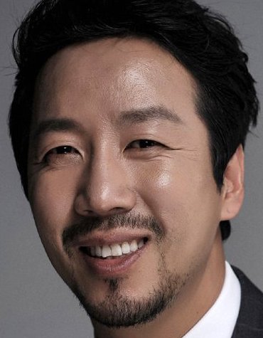 Captain Hwang - MyDramaList