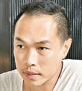 Lok Lee's Instagram, Twitter & Facebook on IDCrawl