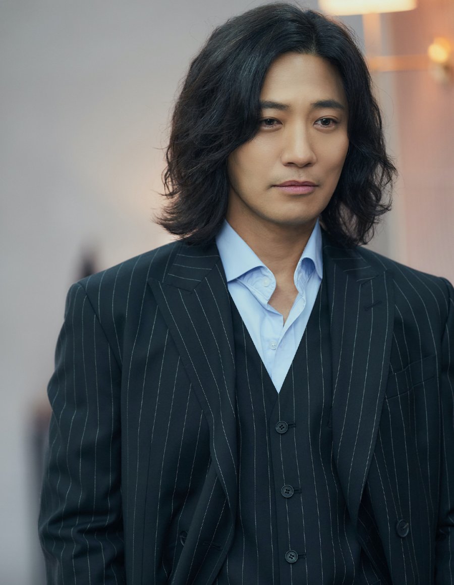 Jin Goo returns to MBC after 9 years through 'The Moon Flows over the River' - MyDramaList News