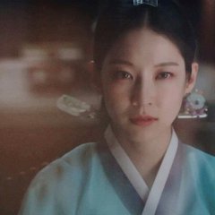 Perfect Crown - MyDramaList