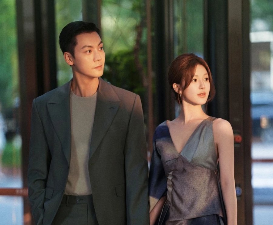 Zhao Lusi and William Chan's 'Love's Ambition' premieres - MyDramaList News