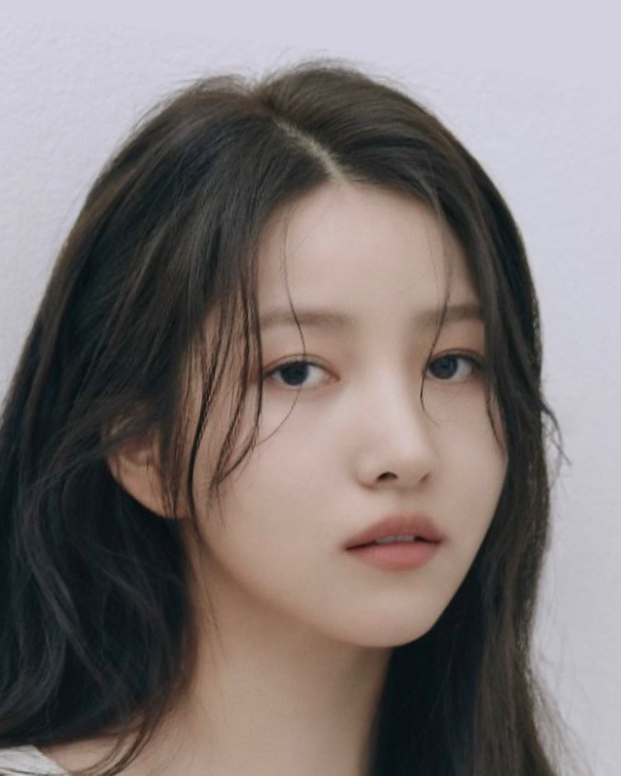 Sowon Kim's Instagram, Twitter & Facebook on IDCrawl