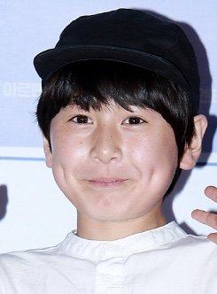 Choi Ro Woon (최로운) - MyDramaList