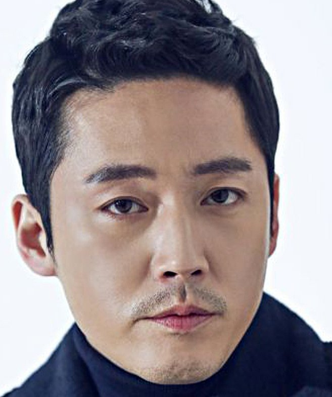 Wang So (Shine or Go Crazy) - MyDramaList