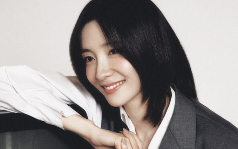 Park Ji Hyun denied dating rumors sparked by her recent vacation photos ...