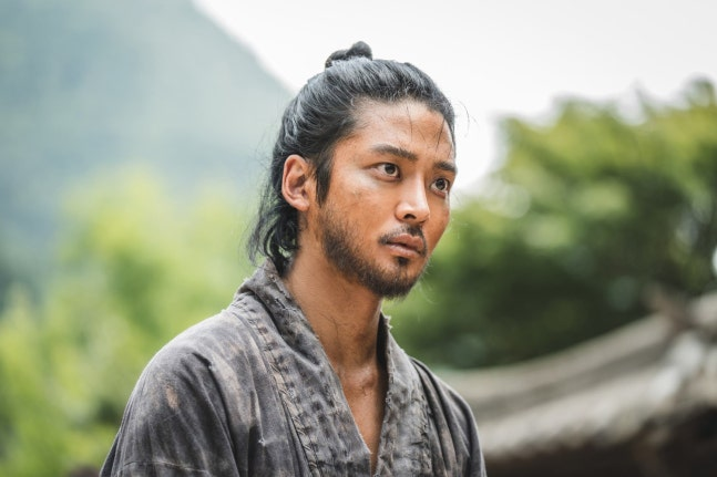Ro Woon undergoes dramatic transformation in Disney+'s 'The Murky ...