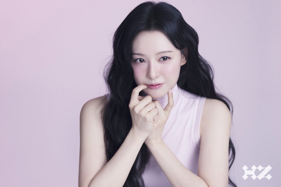 Kim Ji Won to reportedly reunite with 'Queen of Tears' director in a ...
