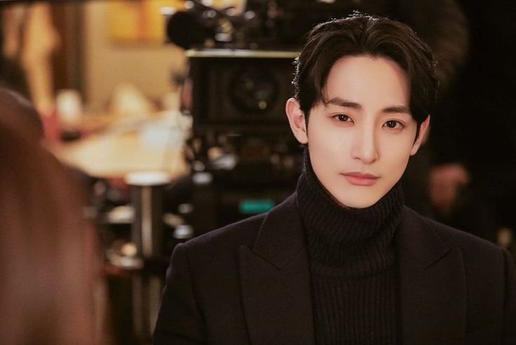Lee Soo Hyuk's agency releases a statement to clarify the overwork controversy - MyDramaList News