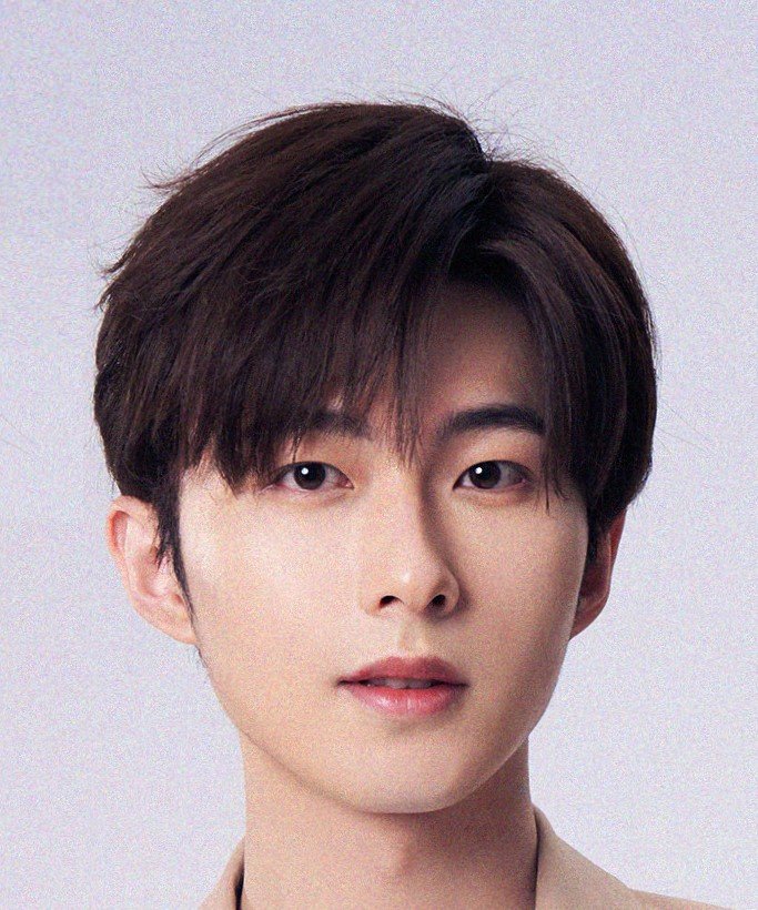 Ge Yang's Instagram, Twitter & Facebook on IDCrawl