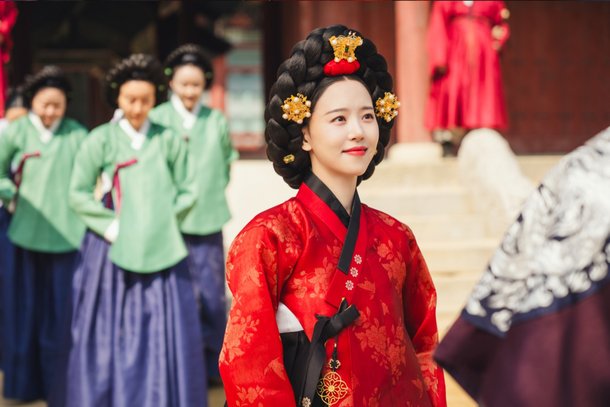 Kang Han Na on playing a wicked concubine in 'Bon Appetit, Your Majesty ...