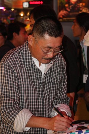 He Ping (何平) - MyDramaList