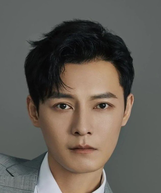 Chao Feng's Instagram, Twitter & Facebook on IDCrawl