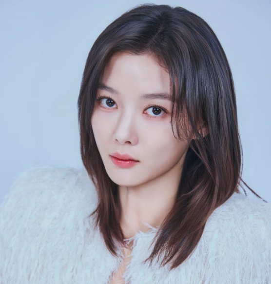 Kim You Jung admits feeling stressed portraying Baek Ah Jin in 'Dear X ...