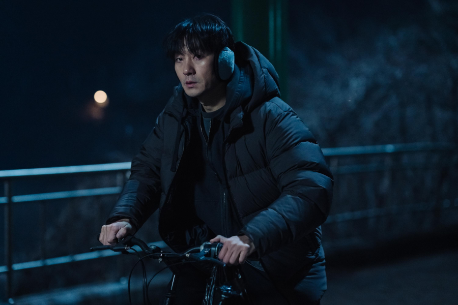 Shin Min Ah, Park Hae Soo, and others get entangled in a web of evil in 'Karma' - MyDramaList News