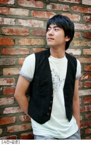 Yoo Chang Ho - MyDramaList
