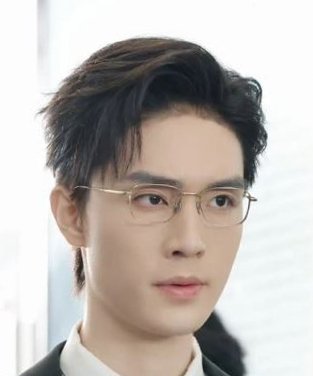 Liang Si Wei (梁思伟) - MyDramaList