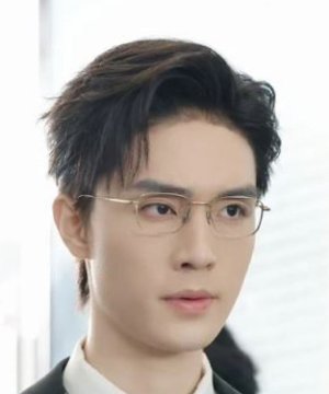 Liang Si Wei (梁思伟) - MyDramaList