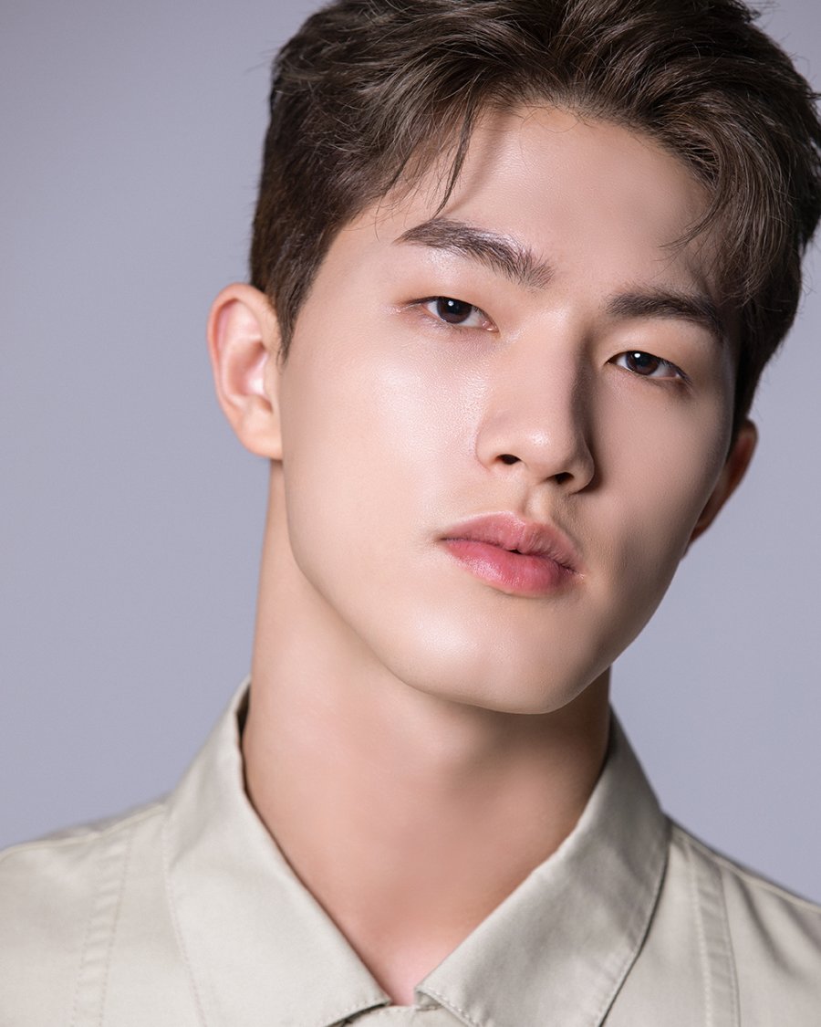 Yoon Jun Hyeop (윤준협)- MyDramaList