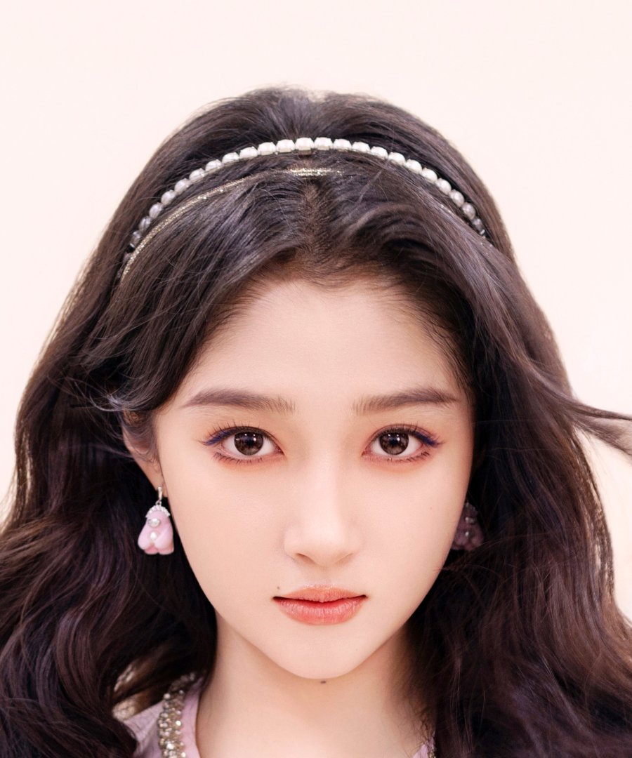 Xiao Guan's Instagram, Twitter & Facebook on IDCrawl