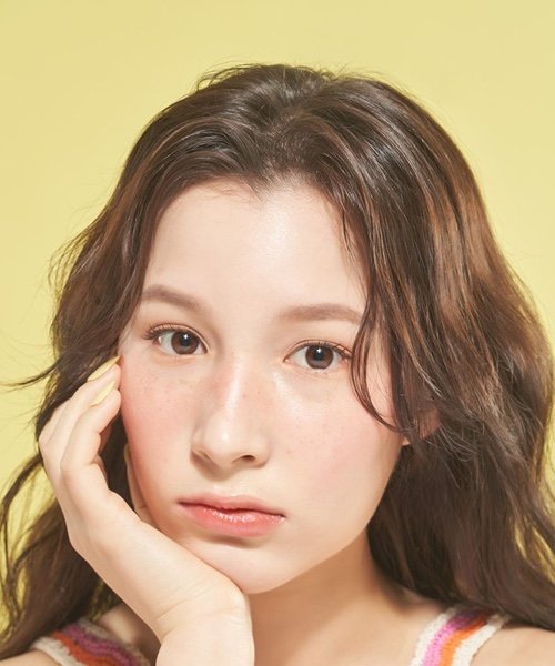 Lea Navvab (리아나밥휴닝) - MyDramaList