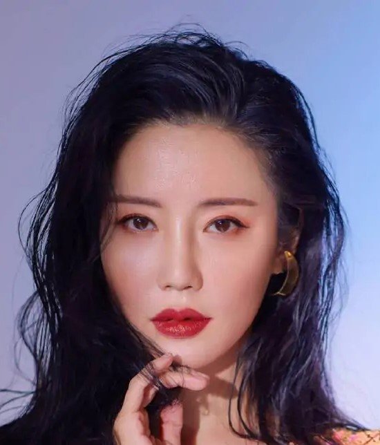 Tong Zhang's Instagram, Twitter & Facebook on IDCrawl