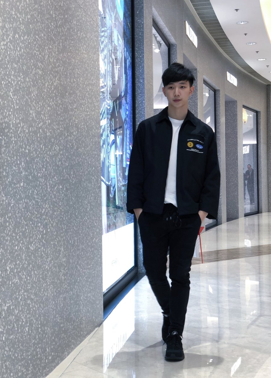 Lawrence Lau (樓嘉豪) - MyDramaList