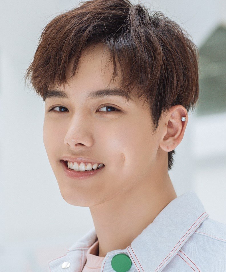 Li Xiao Chuan - MyDramaList