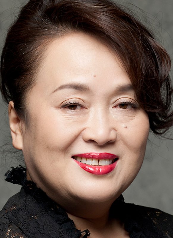 Hamada Azusa - MyDramaList