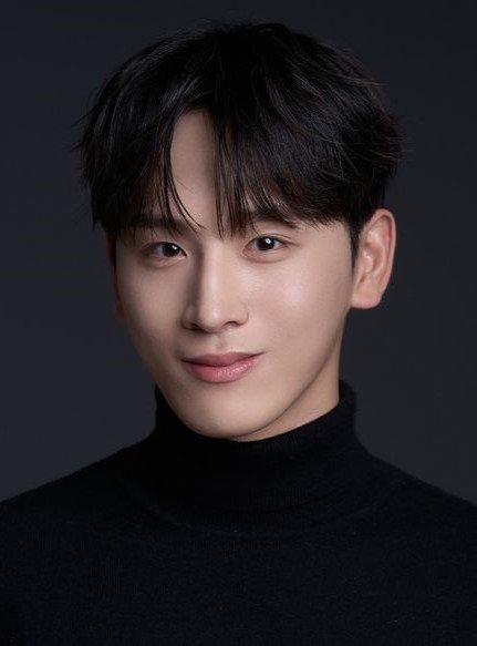 Min Chu's Instagram, Twitter & Facebook on IDCrawl