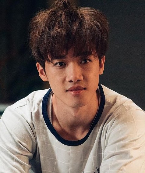 Stanley Yau (邱士縉) - MyDramaList (ES)