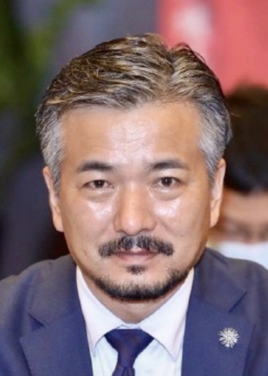 Li Dong (李东) - MyDramaList