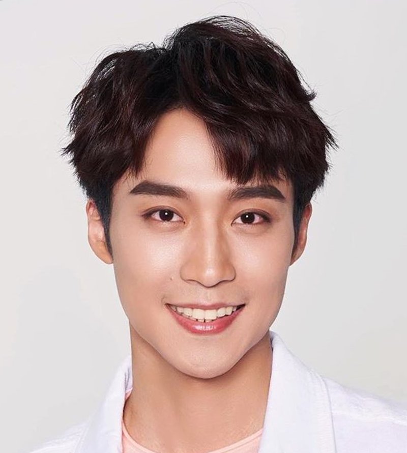 Andy Bian (卞慶華) - MyDramaList