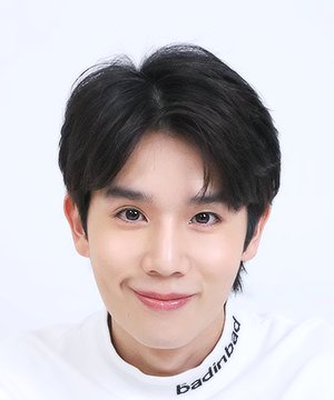 Jimmy Jitaraphol Potiwihok (จิมมี่ จิตรพล โพธิวิหค) - MyDramaList