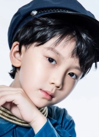 Zhou Yu Chen (周俞辰) - MyDramaList