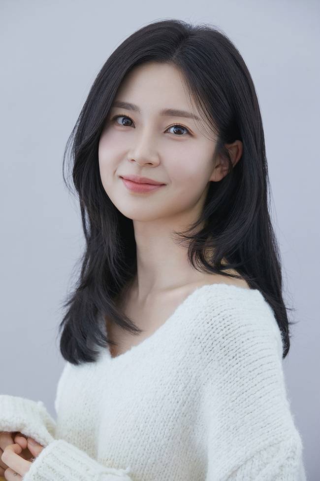 Baek Jin Hee to return to K-dramas starring opposite Ji Sung in 'Judge Lee Han Yeong ...