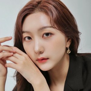 Park Min Ji (박민지) - MyDramaList