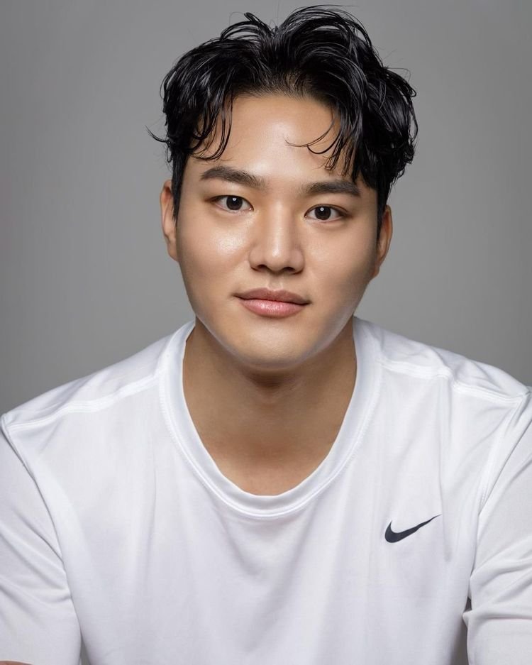 Kang Han (강한) - MyDramaList