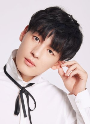 Huang Jun - MyDramaList