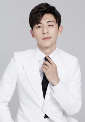 Deng Lun (1992) - MyDramaList