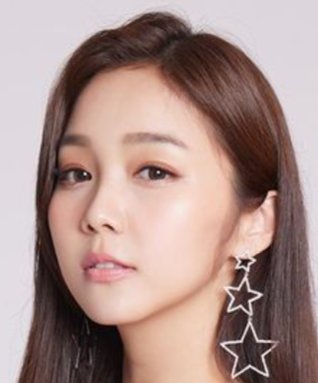 Mimi Chen's Instagram, Twitter & Facebook on IDCrawl