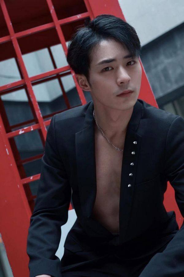 Xiao Mu Chen (肖慕尘) - MyDramaList