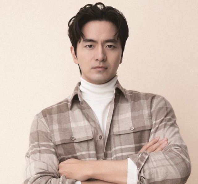 'Beyond the Bar' Lee Jin Wook on playing a lawyer for first time in his ...