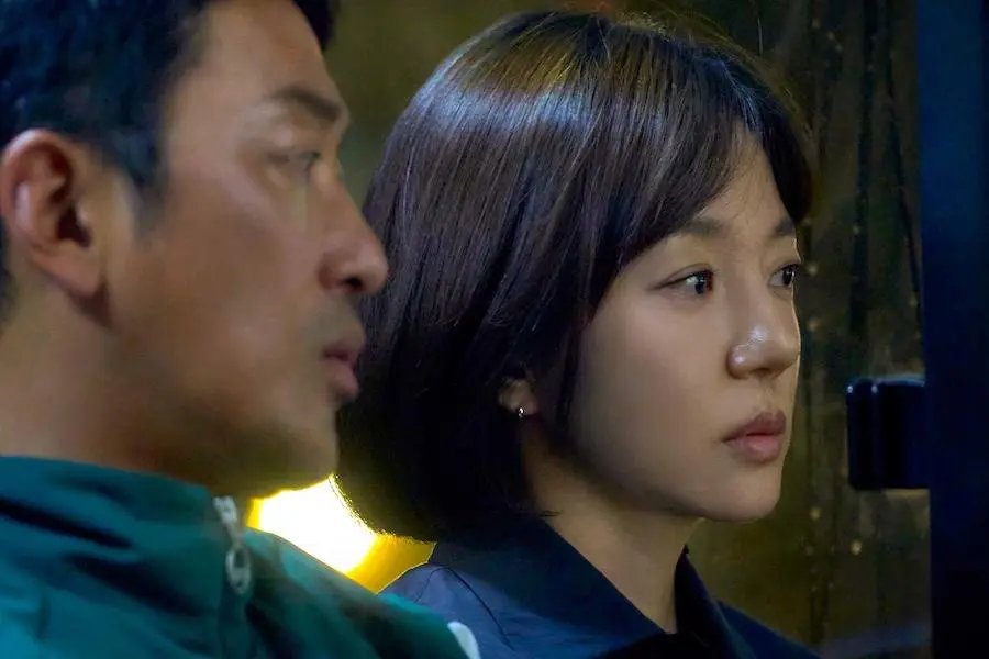 Lim Soo Jung shares what she found appealing about 'Mad Concrete Dreams ...