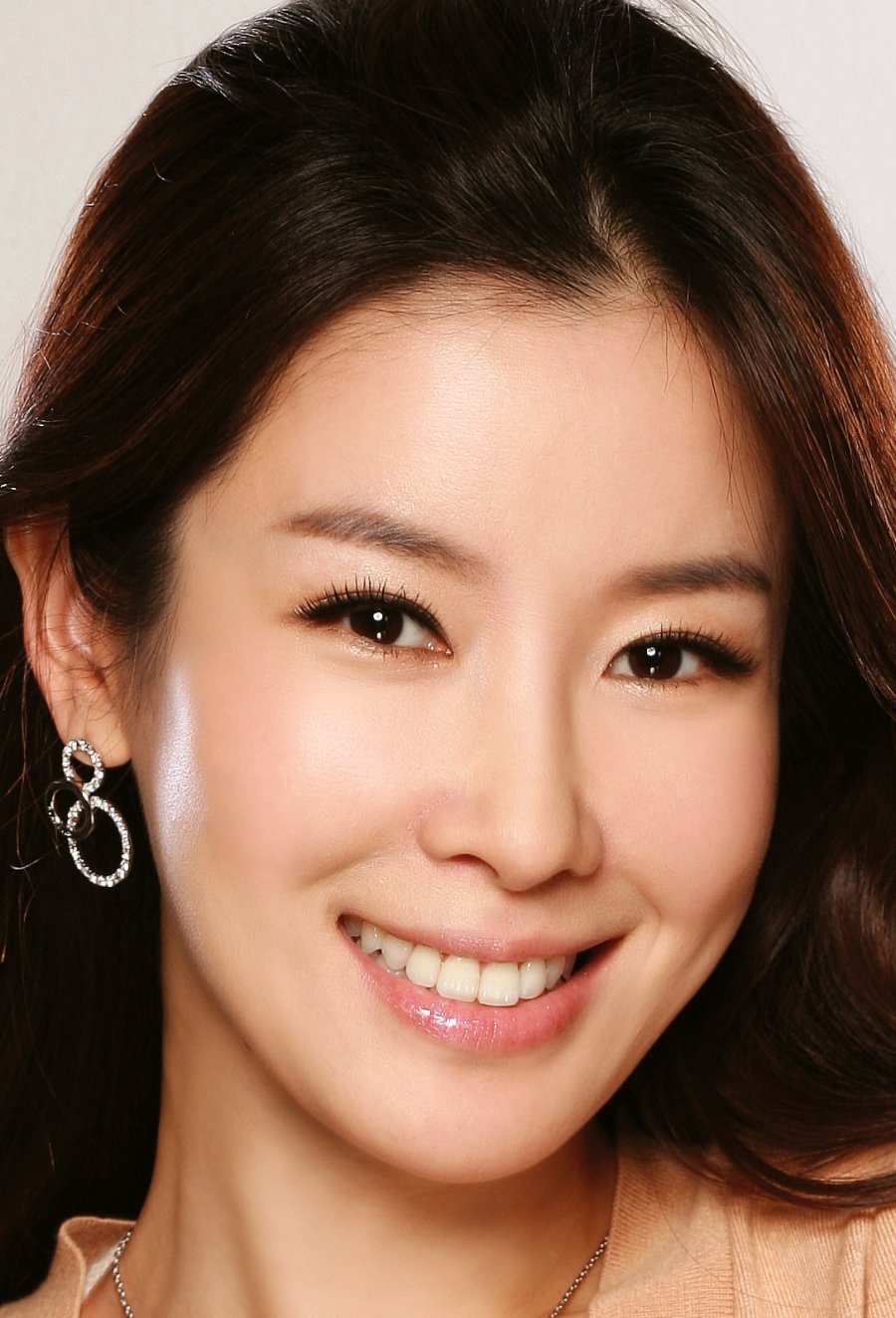 Choi Hong Ran - MyDramaList