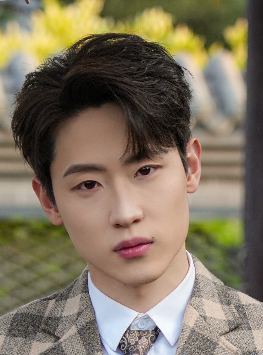 Xue Bin Hong - Articles - MyDramaList