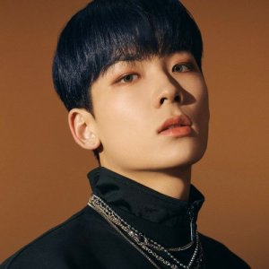 Seung Hwan (승환) - MyDramaList