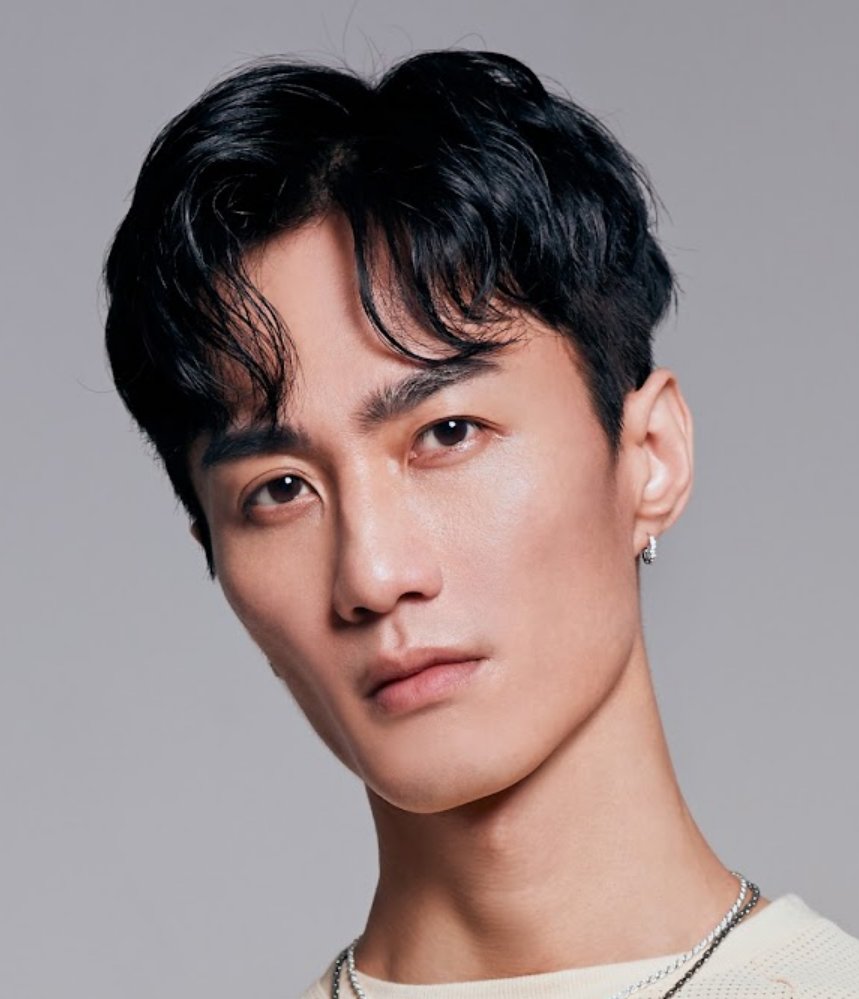 Hong Li's Instagram, Twitter & Facebook on IDCrawl