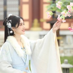 Qing Qing Ru Huai (2023) - MyDramaList