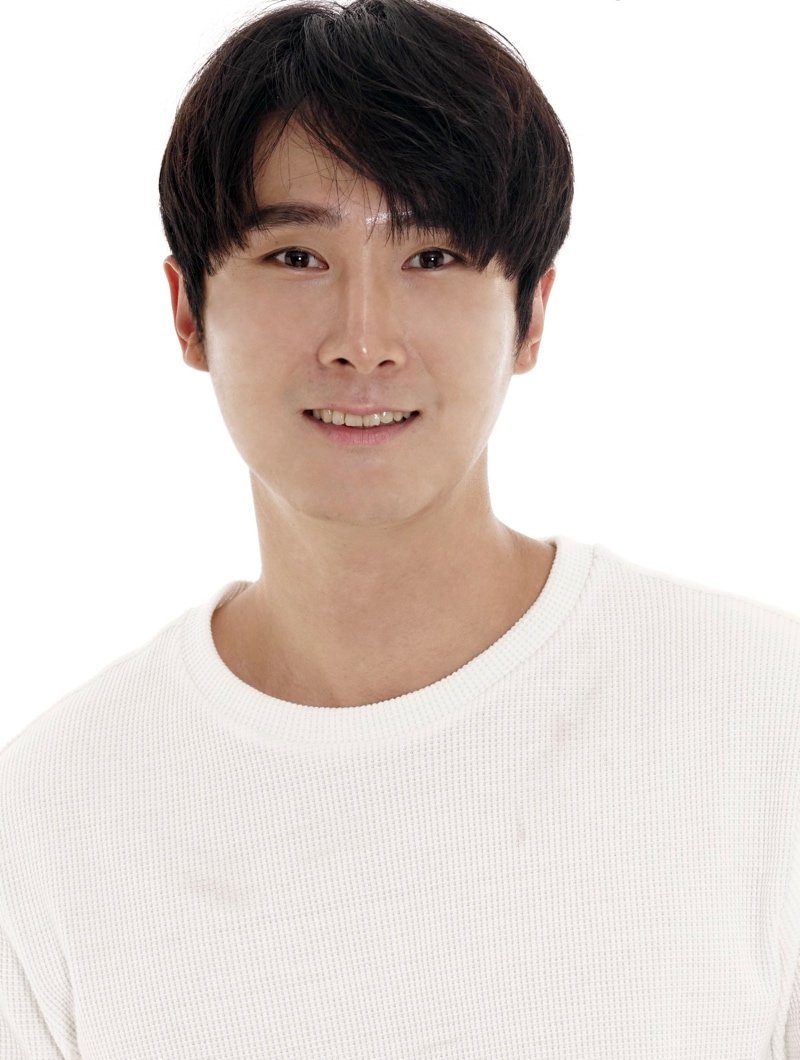 Hwan Hong's Instagram, Twitter & Facebook on IDCrawl