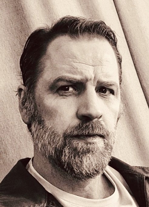 John D. Michaels (John D. Michaels) - MyDramaList